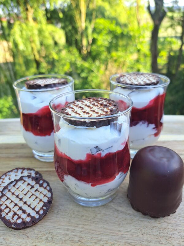 Fruchtiges Schaumkuss-Dessert – Einfach Lecker