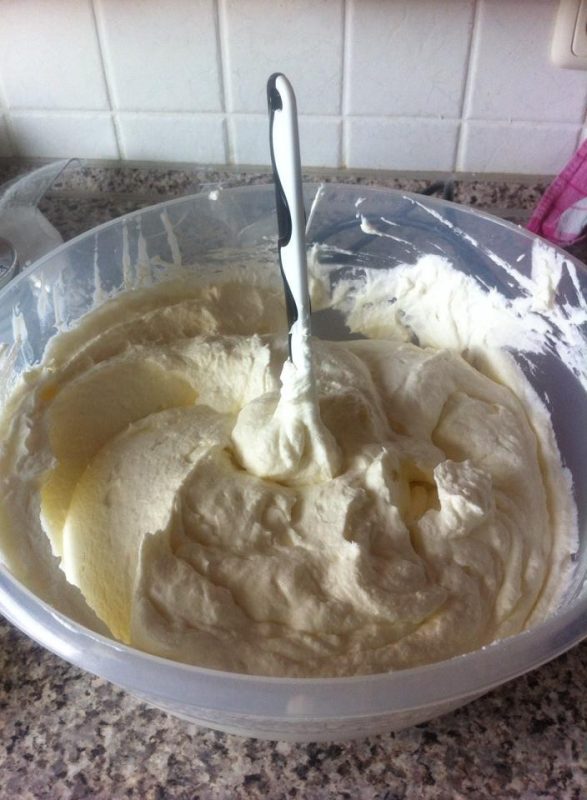 Frische Zitronen-Mascarpone-Creme – Einfach Lecker