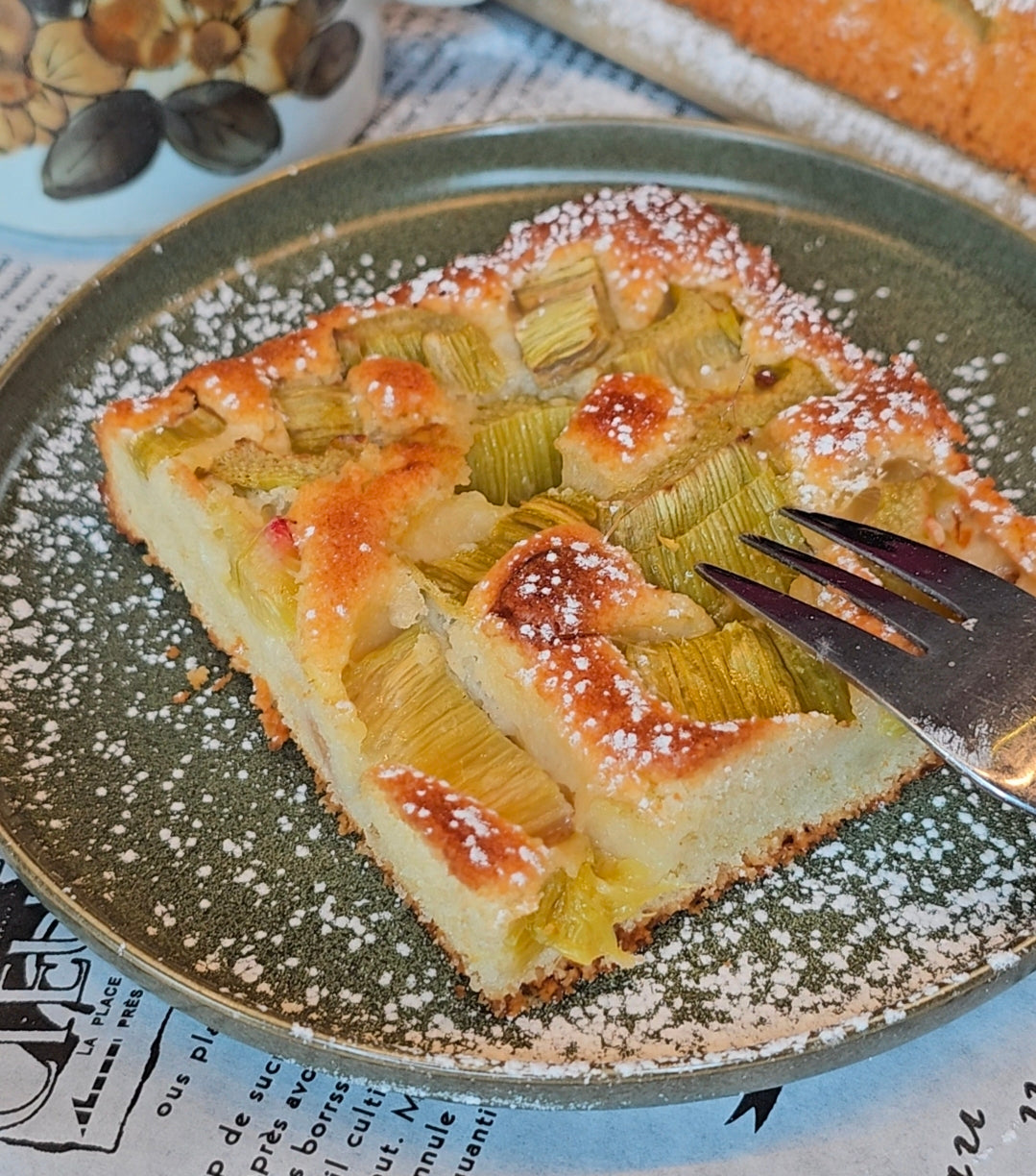 Blitz-Rhabarberkuchen – Süß, leicht säuerlich & schnell gemacht ...